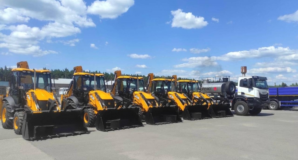 UKRNAFTA Updates 418 Units of Special Equipment: Truck Transporters ...